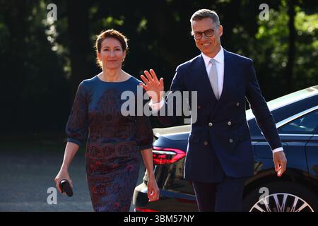 THE HAGUE – Finnish President Alexander Stubb and caretaker Prime ...