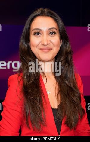 Alev Dogan in der ARD-Talkshow maischberger im Studio Berlin Adlershof ...