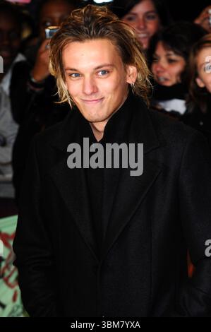 Jamie Campbell Bower at the premiere of "Twilight Saga: New Moon" at ...