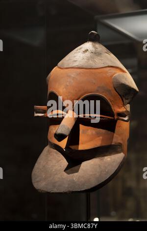 Face mask with Democratic Republic of the Congo flag printed, on white ...