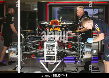 Red Bull Racing RB21, mechanical detail of cockpit, crash structure ...