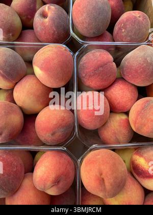 Delicious yellow peach, rich in vitamins and minerals Stock Photo - Alamy