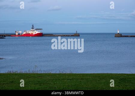 The Seven Atlantic offshore supply ship and dive vessel berthed in ...