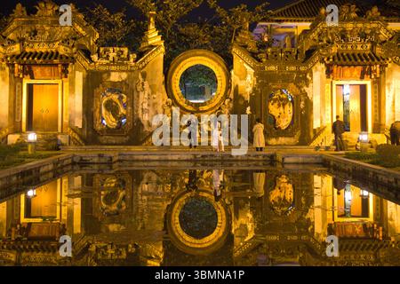 The Ba Mu Temple Gate, Hoi An,Vietnam - Cong Chua Ba Mu Stock Photo - Alamy