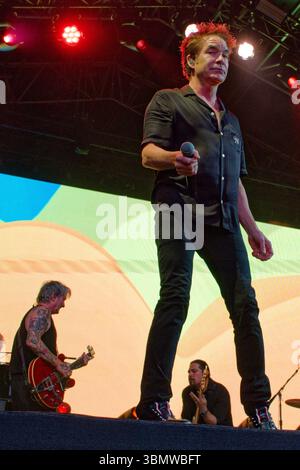 Train (band) playing at Summer Sessions Southampton, Guildhall Square ...