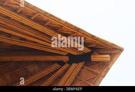 Bamboo roofing structure joints and joinery techniques Stock Photo - Alamy