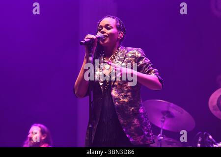 LONDON, ENGLAND - DECEMBER 21: Angela Ricci of ‘The Brand New Heavies ...
