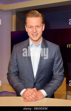 Helge Fuhst in der ARD-Talkshow maischberger im Studio Berlin Adlershof ...