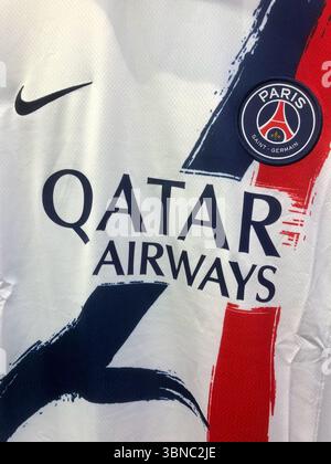 Khvicha Kvaratskhelia - Paris Saint-Germain vs Newcastle United FC in ...