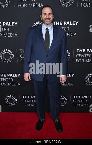 Alan Sepinwall bei der Feier zum 20. Geburtstag der TV-Serie It s ...