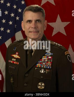 LTG Matthew W. McFarlane (3 Stock Photo - Alamy