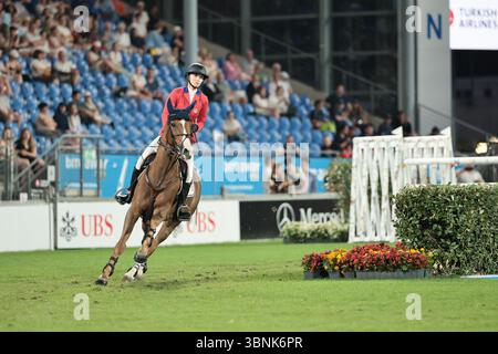 Lillie KEENAN of United States of America during the Longines Paris ...