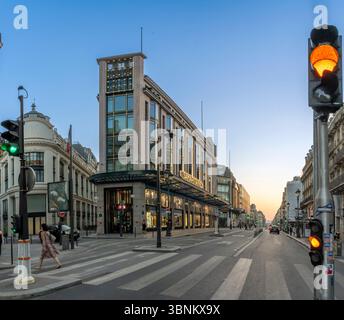Samaritaine department store on R. de la Monnaie, Paris, France Stock ...