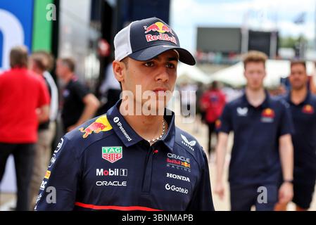 Arvid Lindblad (GBR) Red Bull Junior Driver. 05.12.2025. Formula 1 ...