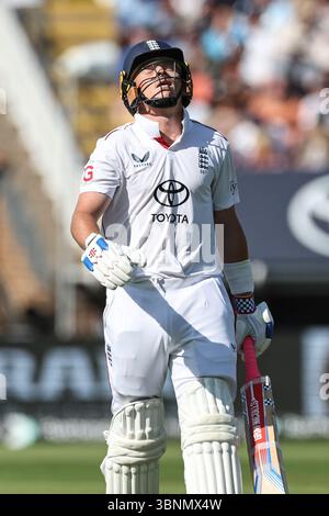 Ollie Pope of England leaves the field after being caught by Matt ...