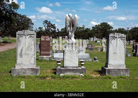 Grave of Arthur Bonnicastle, a principal chief of the Osage Indian ...