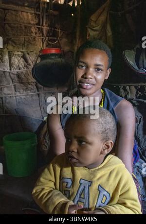 Visiting the Datoga tribe in Tanzania Stock Photo - Alamy