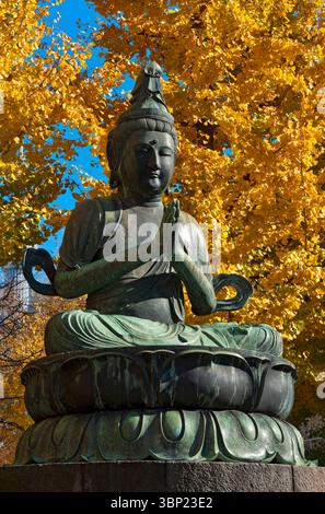 One of a pair of bronze Buddha statues (二尊仏) on the grounds of Sensoji ...