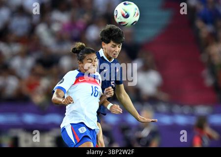 ZURICH - (l-r) Jessica Carter of England, Elisa De Almeida of France ...