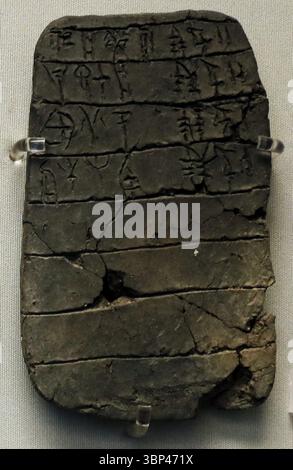 Linear clay tablet from Pylos Stock Photo - Alamy