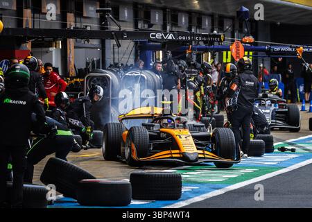 17 DUNNE Alex (irl), Rodin Motorsport, Dallara F2 2024, action during ...
