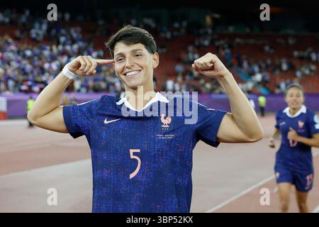 Elisa De Almeida (Frankreich, #05) aergert sich, ist unzufrieden mit ...