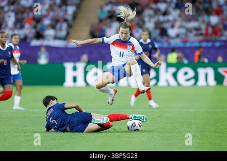 Elisa De Almeida (Frankreich, #05) aergert sich, ist unzufrieden mit ...