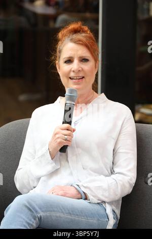 Sportjournalistin Monica Lierhaus zu Gast in der WDR Talkshow Kölner ...