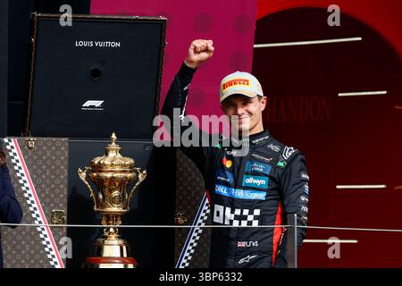 Lando Norris (GBR) McLaren MCL39. 30.11.2025. Formula 1 World Championship, Rd 23, Qatar Grand ...