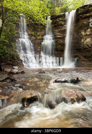 Triple Falls Waterfalls located in the Buffalo National River ...