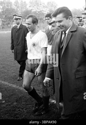 football, Regionalliga West, 1965/1966, Fortuna Duesseldorf versus ...