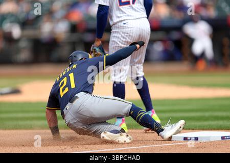 Milwaukee Brewers' Caleb Durbin (21) celebrates after driving in the ...