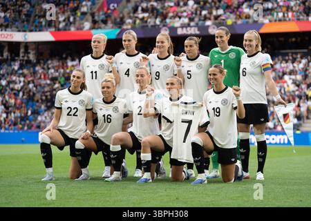 BASEL, SWITZERLAND - JULY 19: Sjoeke Nusken of Germany L) scores her ...