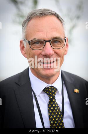 07 July 2025, Lithuania, Nida (nidden): Federal President Frank-Walter ...