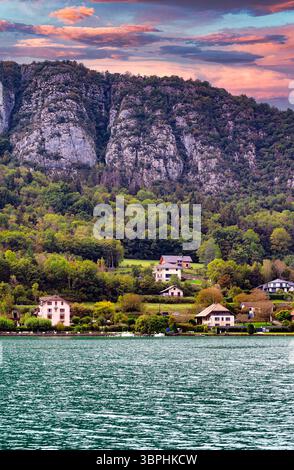 Lake Annecy tour boat Haute-Savoie Stock Photo - Alamy