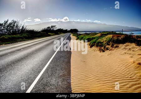 View of the beaches in Kihei on the Hawaiian island of Maui Stock Photo ...