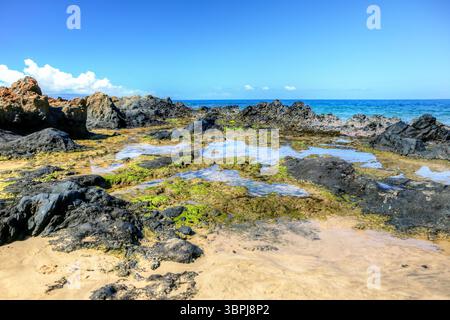 View of the beaches in Kihei on the Hawaiian island of Maui Stock Photo ...