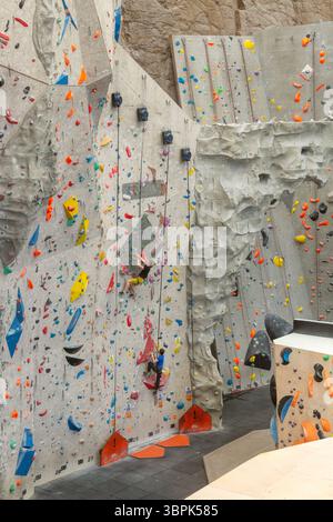 Edinburgh International Climbing Arena - Europe's largest indoor ...