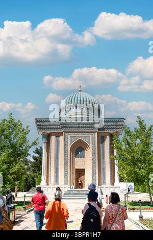The mausoleum of Imam al Matrudiy (Abu Mansura Maturidi's Mausoleum ...