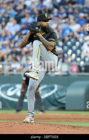 Pittsburgh Pirates relief pitcher Dennis Santana (60) in the eighth ...