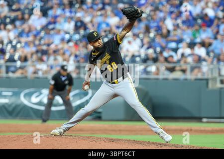 Pittsburgh Pirates relief pitcher Dennis Santana (60) in the eighth ...
