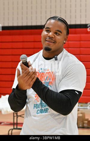 Miami Dolphins linebacker Chop Robinson (44) runs onto the field during ...