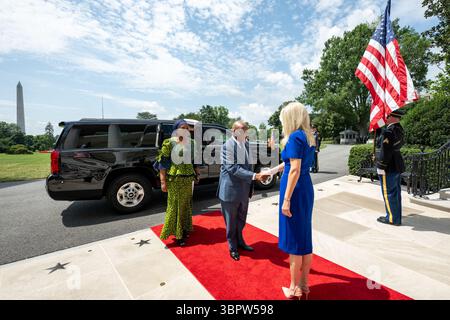 White House Chief of Protocol Monica Crowley greets German Ambassador ...