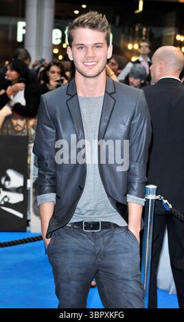 Jeremy Irvine at the 'Pirates of the Caribbean: On Stranger Tides' UK ...