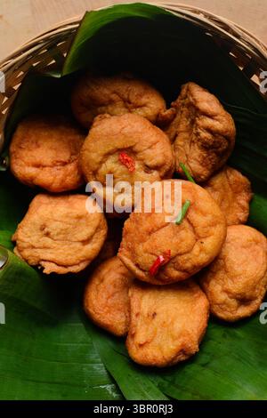 Overhead view of Akara on plantain leaf, top view of nigerian akara ...