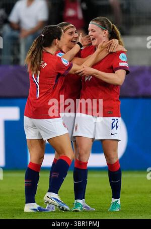 Signe Gaupset after the goal during SK Brann vs Inter - FC ...