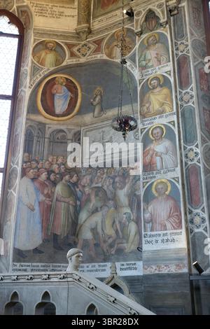 Interior of the Cappella del Beato Luca Belludi in the Basilica of ...