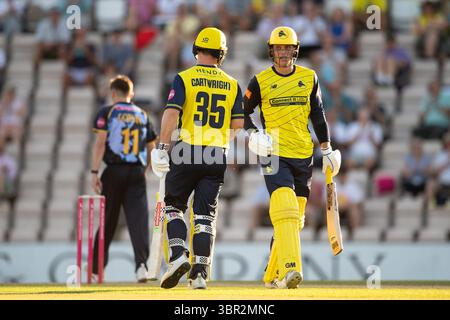 Hampshire Hawks' Toby Albert (right) batting as Somerset's wicket ...