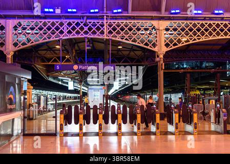 The Grand Concourse of Sydney Central Station Stock Photo - Alamy