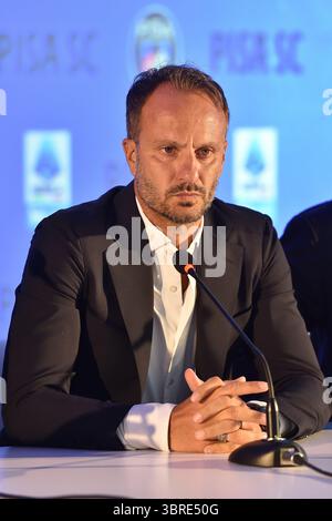 Pisa SC's coach Alberto Gilardino during Empoli FC vs Pisa SC, Friendly ...